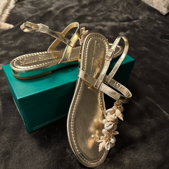 Lauren Lorraine | Shoes | Gold Shell Sandals | Poshmark